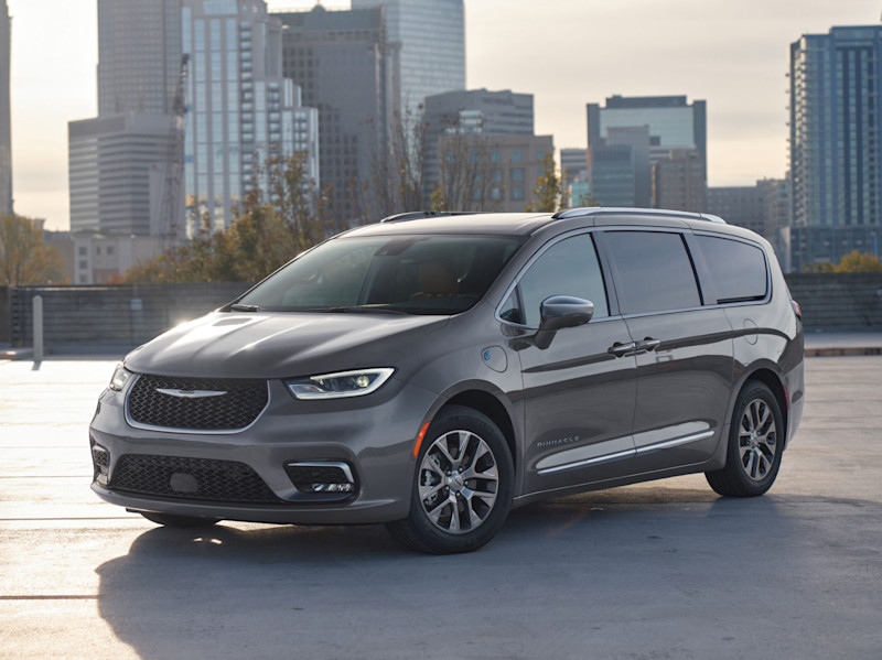 2024 Chrysler Pacifica Plug-in Hybrid review | KSL Cars Resources